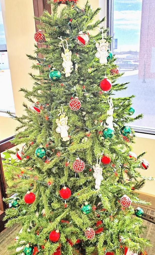 Two Angel trees in Wauneta, Palisade need requests filled | Imperial ...